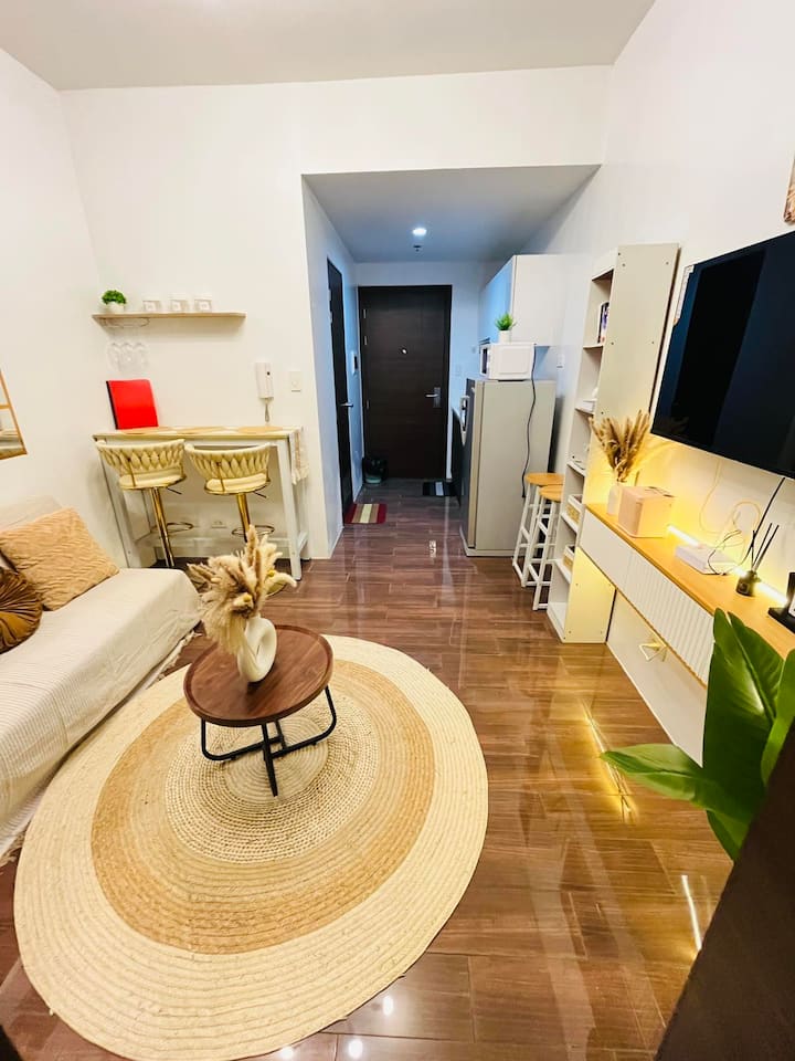 Have A Relaxing And Chilling Vibe Of Stay - Makati