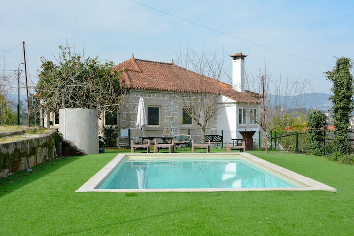 Villa De Viando Com Piscina E Estacionamento - Amarante