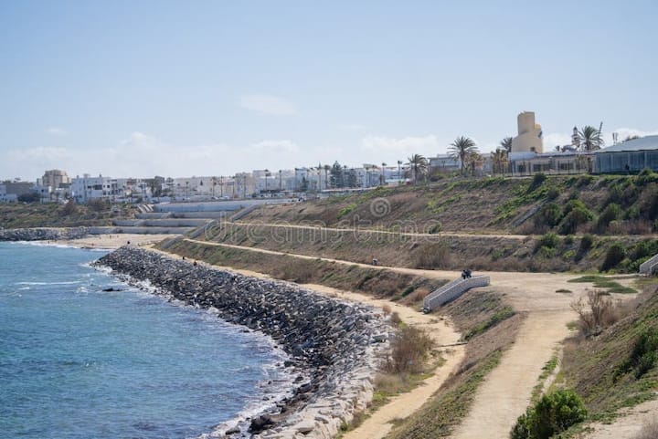 Escapade à La Falaise : Tout à Pied (Mer & Centre) - 모나스티르