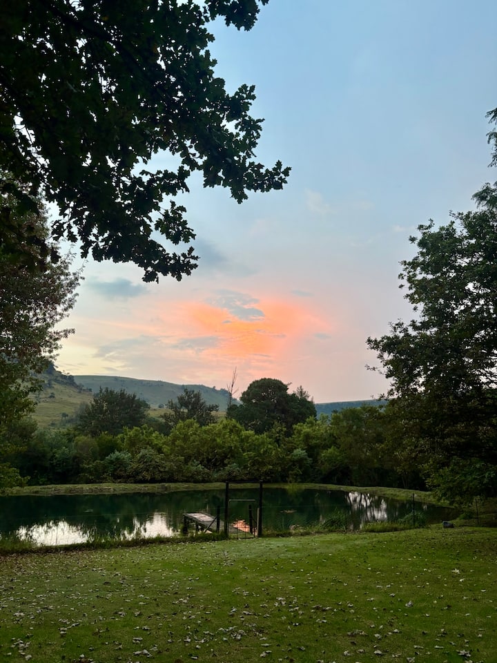 Tranquil Cabin Farm Stay With Private Lake - Dullstroom