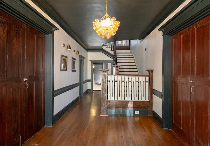 8 Bed, Sleeps 16, 5 Min To Food, 17 Min To Bragg - Fayetteville, NC