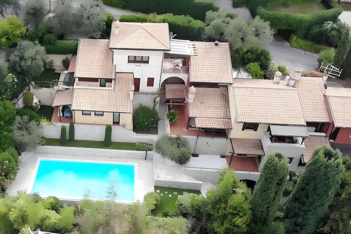 Wohnung 100 Meter Vom Gardasee - Pai