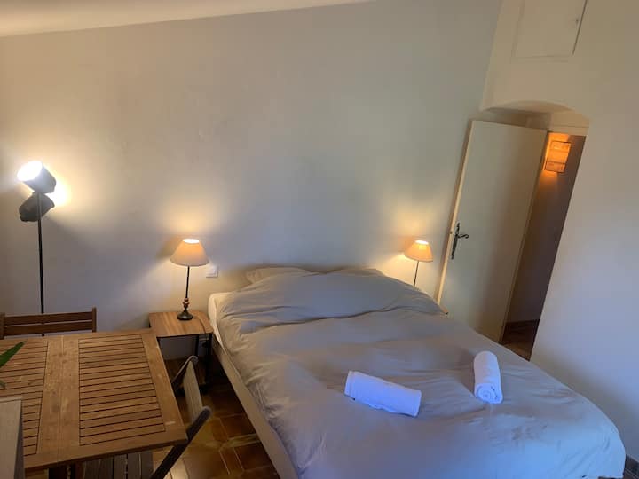Chambre Indépendante + Sdb Privée & Accès Jardin - Draguignan