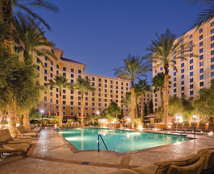 Grand Desert 1br Mini Suite, Saturday Check-in - Las Vegas, NV