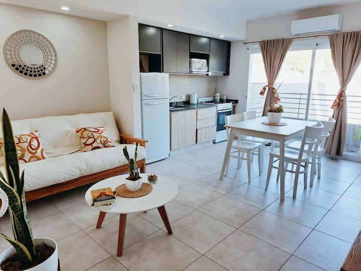 Magnolia Apart Con Cochera - Junín, Francia