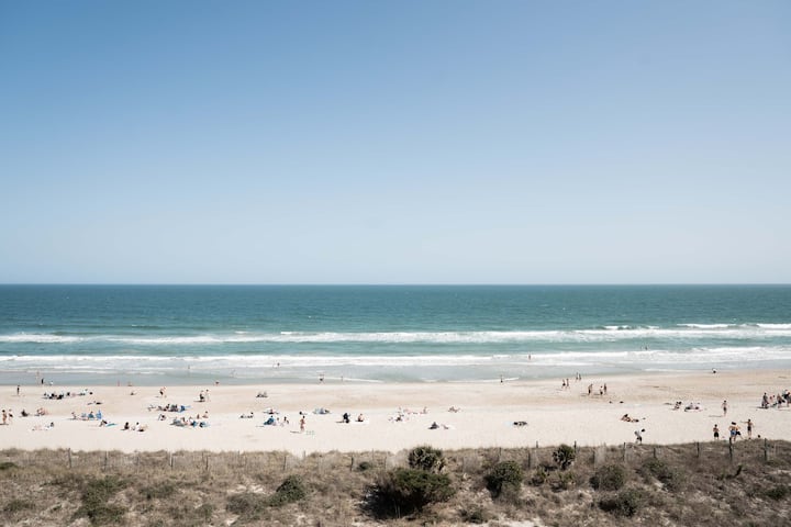 Sea Breeze Oceanfront Station One Suite - Wilmington, NC