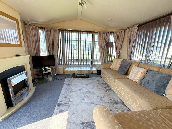 Caravan At Stonham Barns, Suffolk Ref 82150sb - Stowmarket