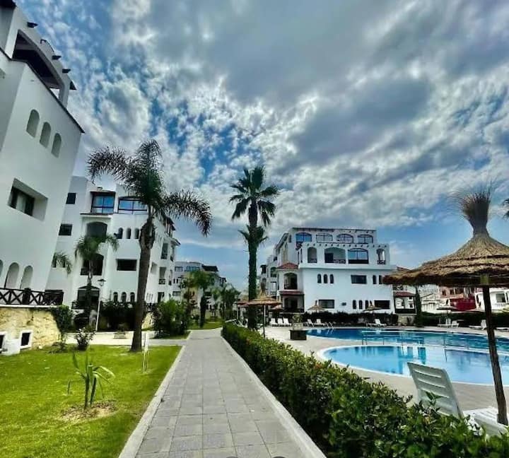 Grand Appartement Résidentiel Avec Piscine - Martil
