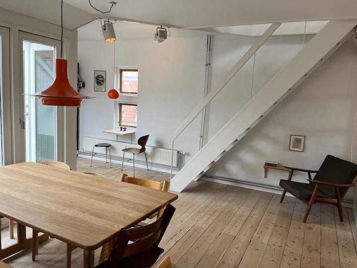 Fantastisk To-etagers Lejlighed I Centrale Aarhus - Aarhus