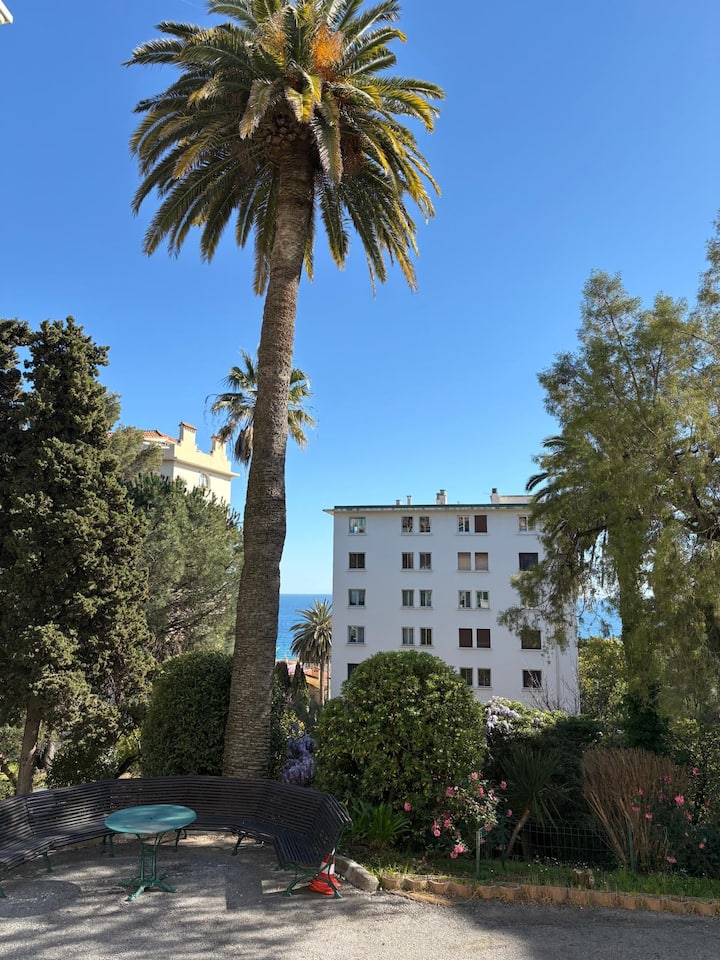 Appartement Cannes Bord De Mer - Situation Idéale - Cannes