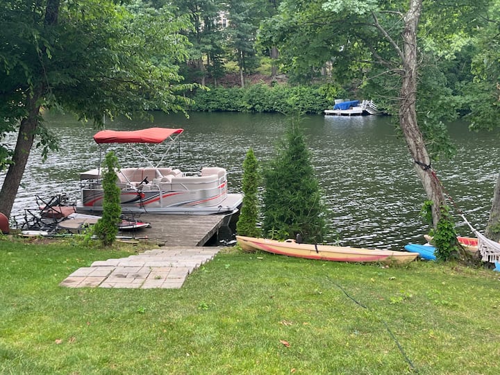 Home On Private Lake In Ct - Fairfield, CT