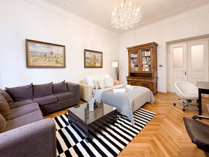 Minister Jenny 3 Bdr & 2 Bth Residence Xxl 120m2 - Prága