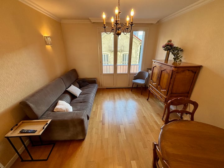 Grand Appartement Rue Calme Centre-ville à Pieds - Chambéry