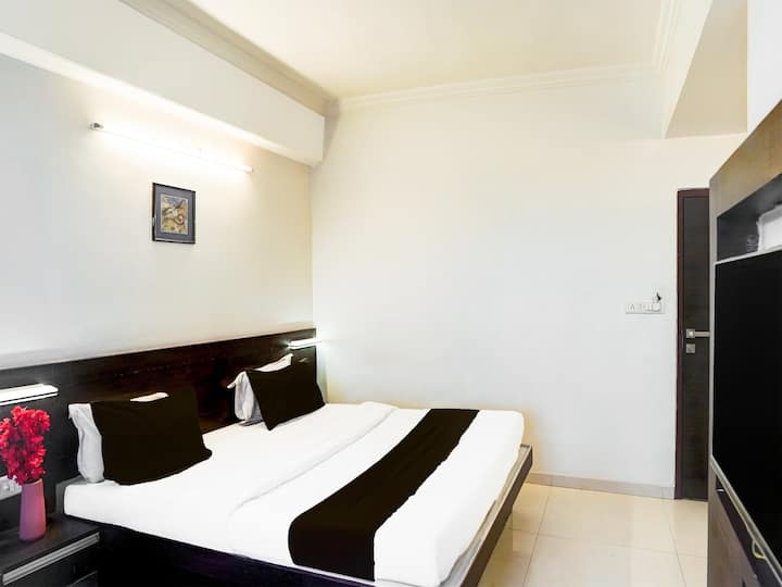 Super Collection O Maninagar - Ahmedabad