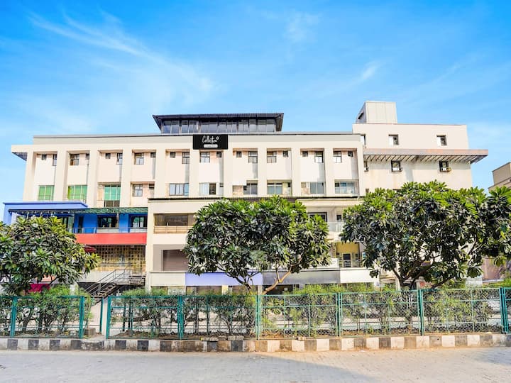Station De Métro Collection O Infocity - Gandhinagar
