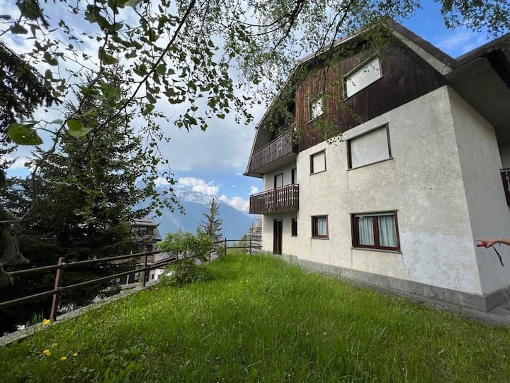 Monolocale Centrale Con Piccolo Giardino - Sauze d'Oulx