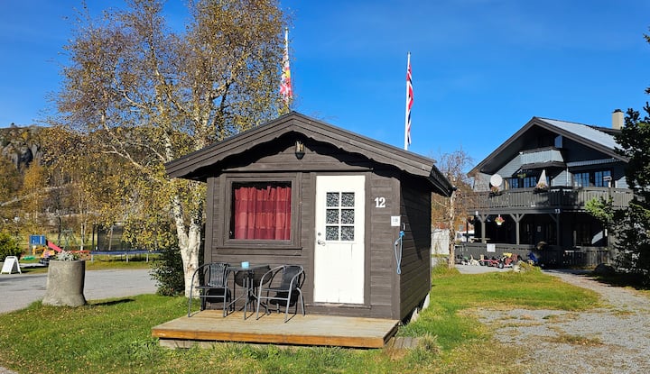 Enkel Campinghytte Med 4 Sengeplasser - Fidjeland