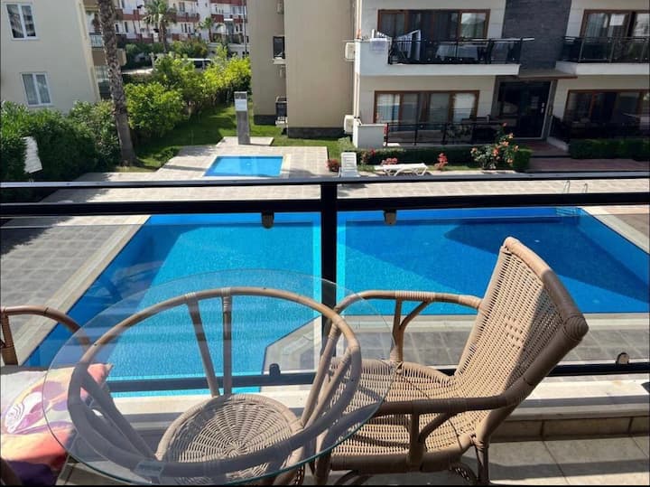 Belek Merkezde Havuzlu Site - Serik