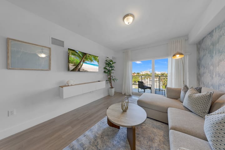 Palma Luxe In Dania Beach - Dania Beach, FL