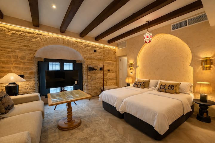 New. 2. Villamora Ribera. Centro Histórico - Córdoba, Espagne