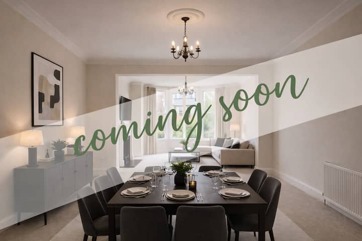 Spacious 6br House | Parking | Contractor Friendly - Bedford