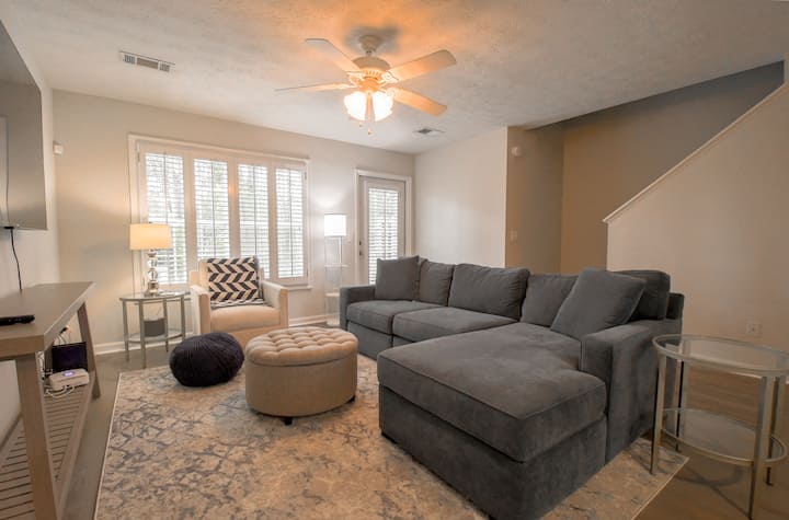 Saturdays On Donahue - Auburn, AL