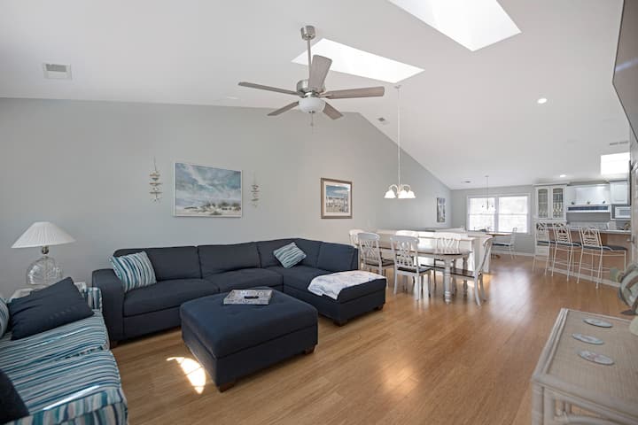 Sunset Sail Villa - Sunset Beach, NC