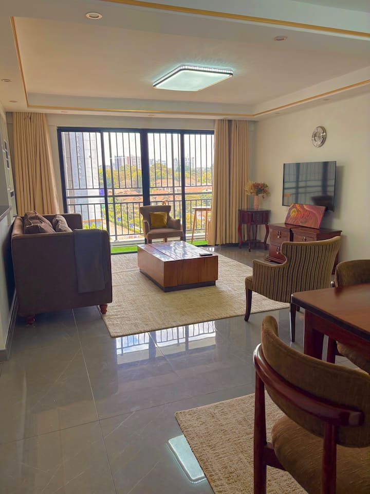 Classic 3brd: 1 King, 3 Singles, 1 Sofa-bed, 1 Cot - Kenya