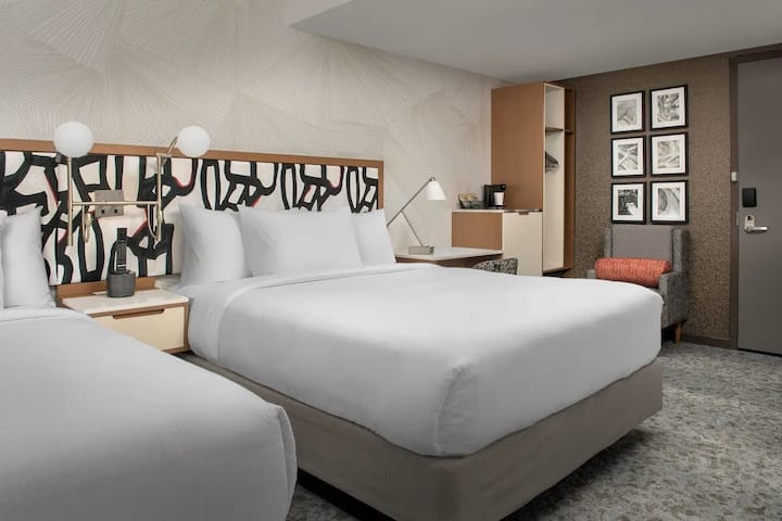 Marriott Queens | 2 Queen Suite | Subway | 2 Units - New York