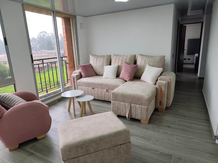 Elegante Y Moderno Apartamento En Madrid Cundinama - Facatativá