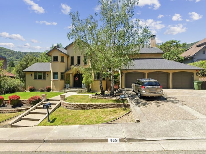 San Rafael Private Luxury Estate -Serene & Central - Novato, CA