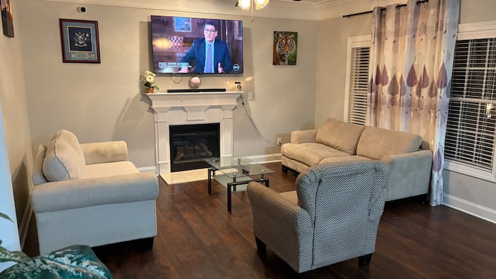 Affordable & Clean Stay | Private Room
- Sandhills - Elgin, SC