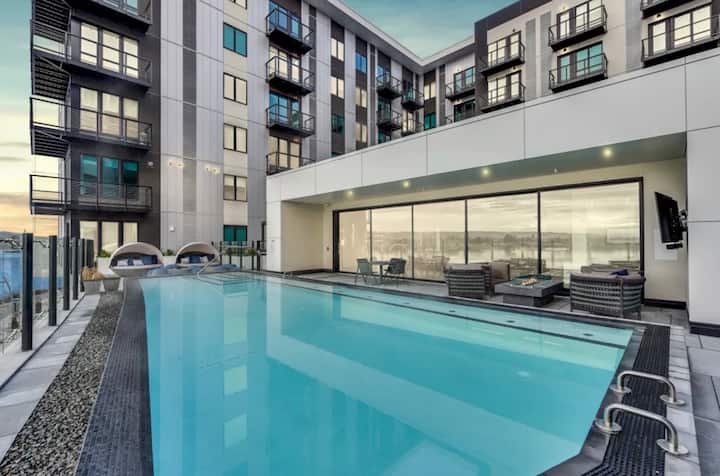 Luxury Waterfront Escape | Balcony! Views Pdx/wa - Vancouver, WA
