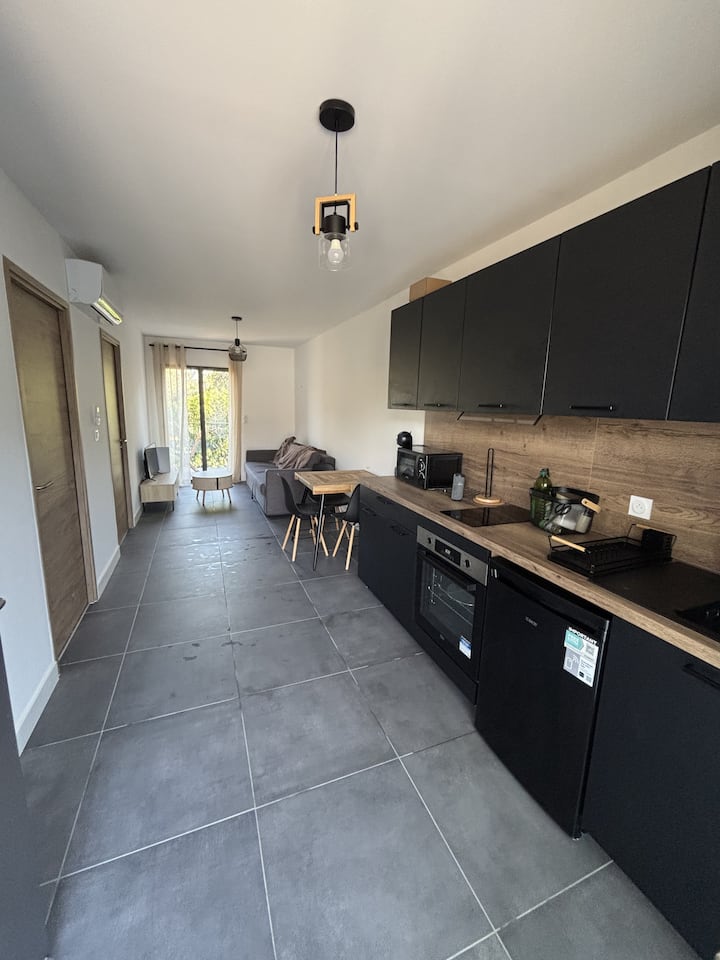 Appartement T2 Calme Et Cosy En Centre-ville N°202 - Corte