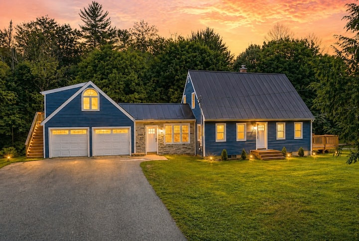 Mountain Escape | Fire Pit + Yard | Lake Sunapee - Sunapee, NH