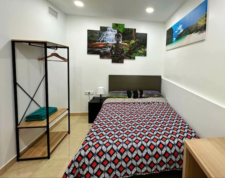 Close To Beach Forum And Plaza Cataluña By Tren - Sant Adrià de Besòs