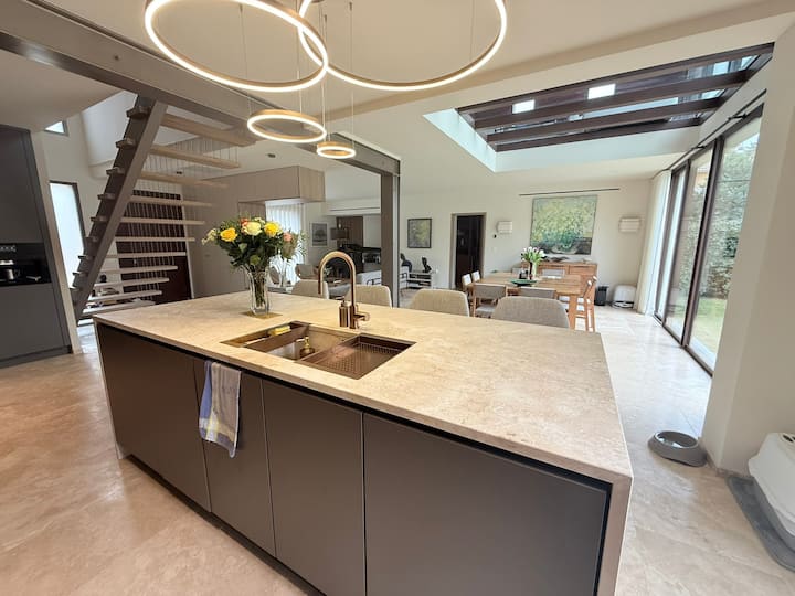 Modern Sanctuary
In The Historic City Of Aix - Aix-en-Provence
