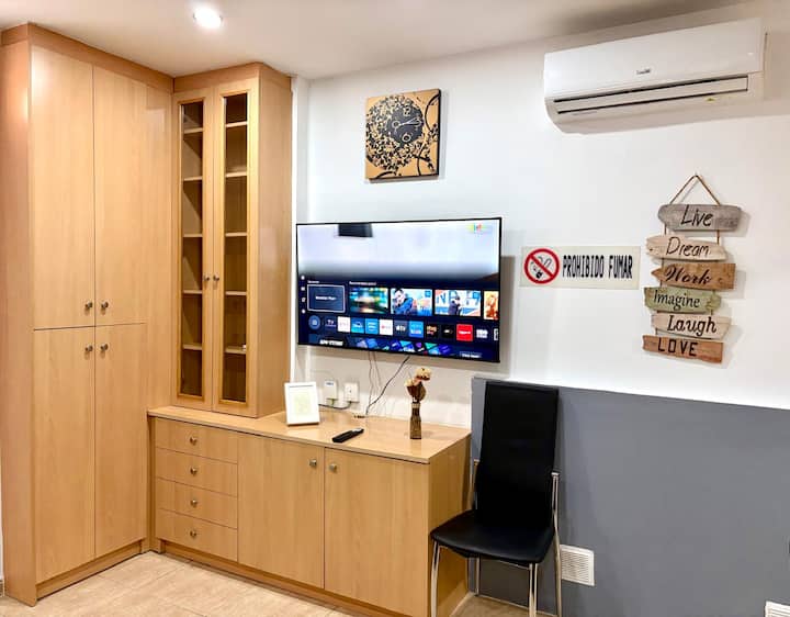 Near To Beach Forum And Barcelona Plaza Cataluña - Badalona