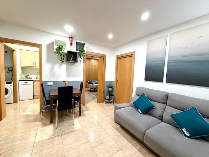 Near To Beach Forum And Barcelona Plaza Cataluña - Sant Adrià de Besòs