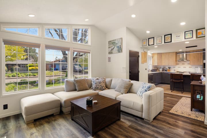 Zen Den: Cozy 2br Close To Autzen & Downtown - Eugene, OR