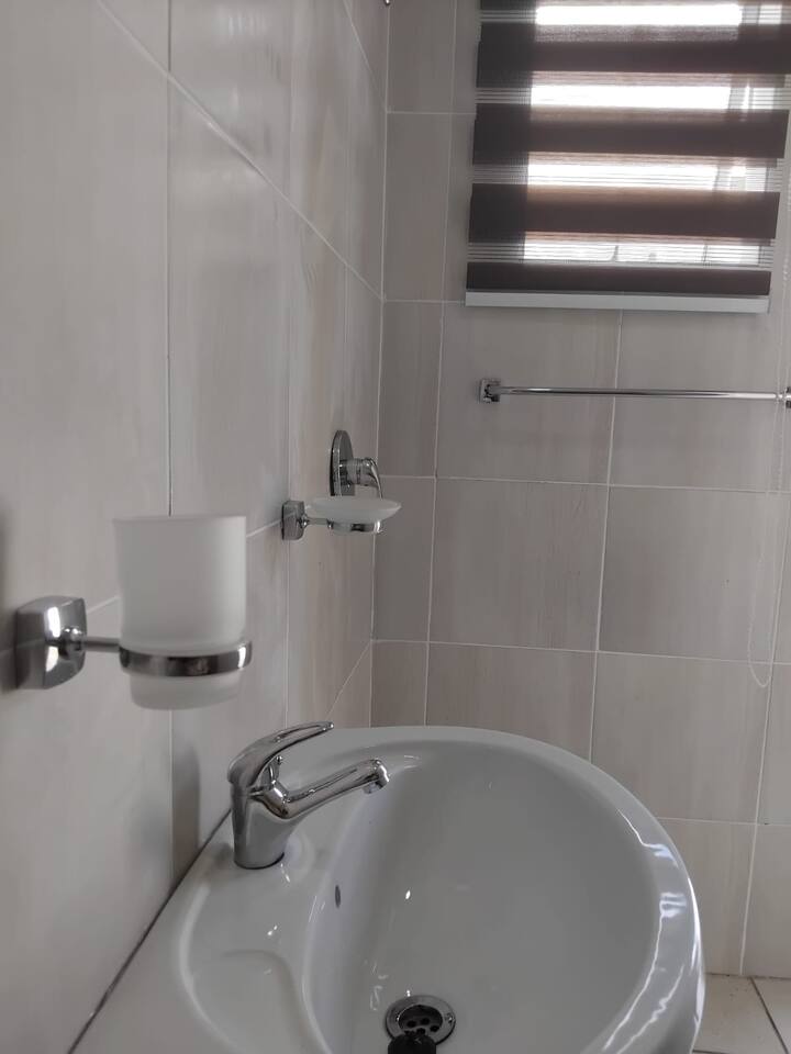 Lakeside Secured Unit - Benoni