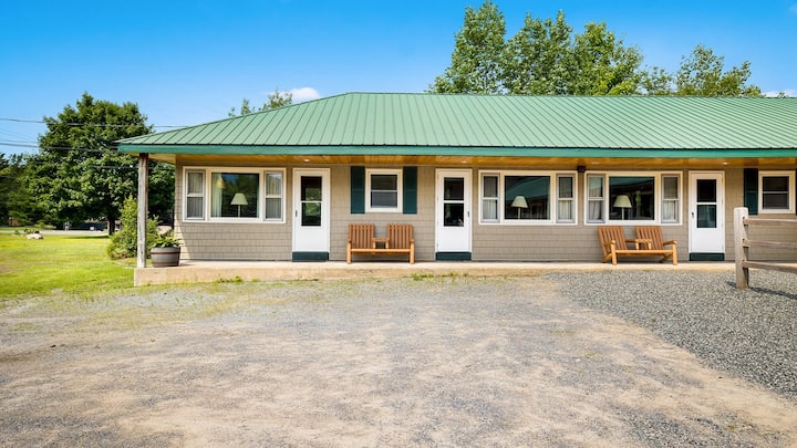 Motel Rm, Deluxe, 2q - Lake Placid, NY