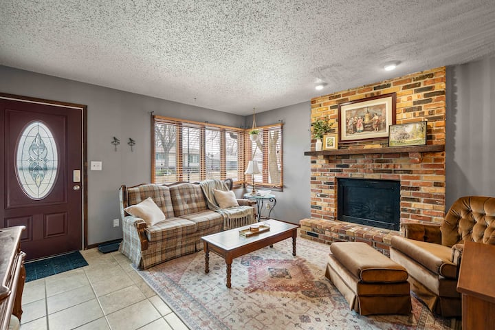 Central Ames Home | Easy Access To Isu & Downtown - Ames, IA