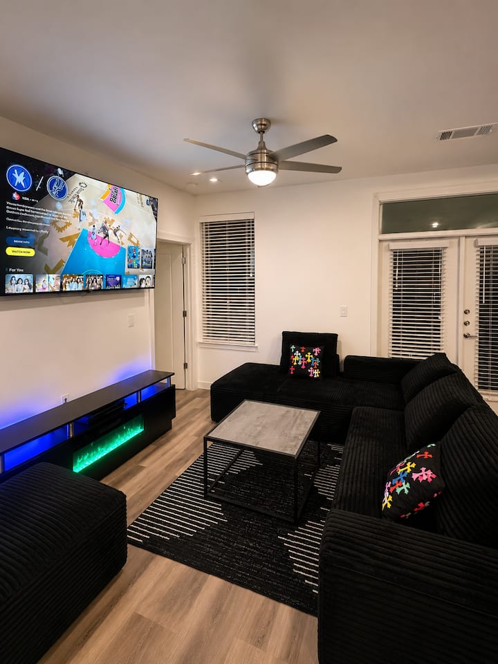 Luxury Resort Stay • 10 Min To At&t Stadium - Grand Central Park, Grand Prairie