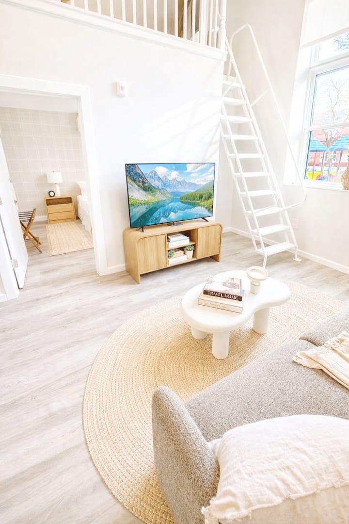 Modern Loft Near Yale |Wooster Sq| 5 Star Location - New Haven, CT