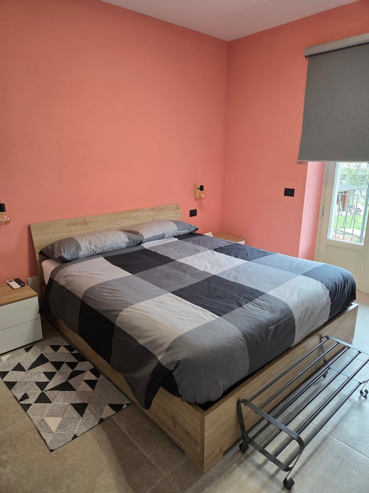 Appartamento A Envie Da Cavalot B&b, Camera Rosa - Saluzzo