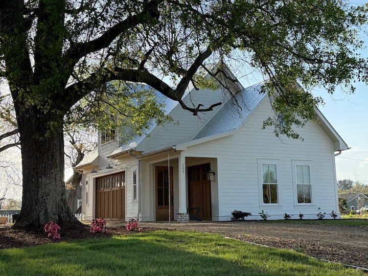 The Carriage House At South Townville - Seneca, SC