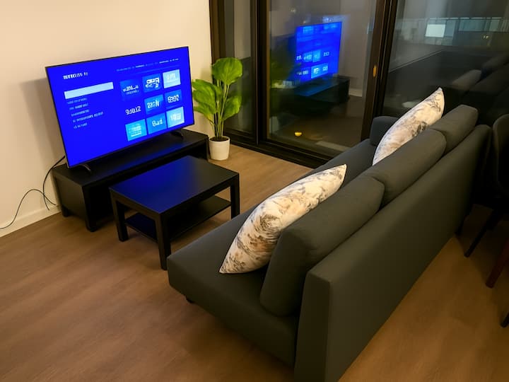 Modern 1 Br Suite | City View - Toronto