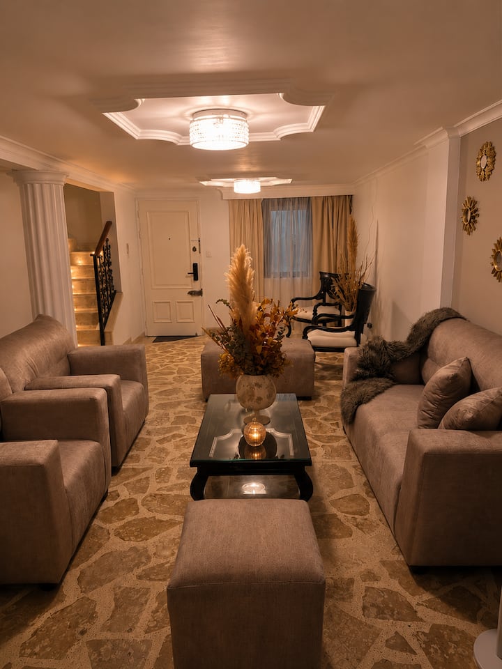 Casa Mónaco | Hot Tub + Bbq + Cine + Juegos | X12 - Medellín