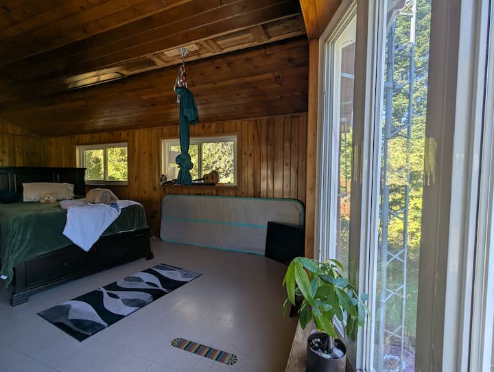 Cozy Mini Farm At Country Road - Gananoque